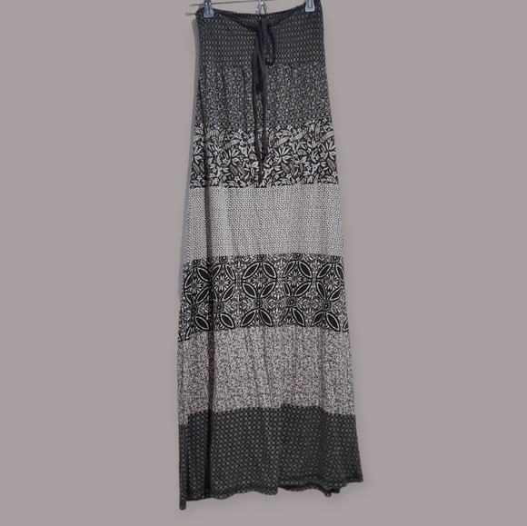 L.O.G.G by H&M | Dresses | Logg By Hm Super Soft Prairie Style Maxi ...